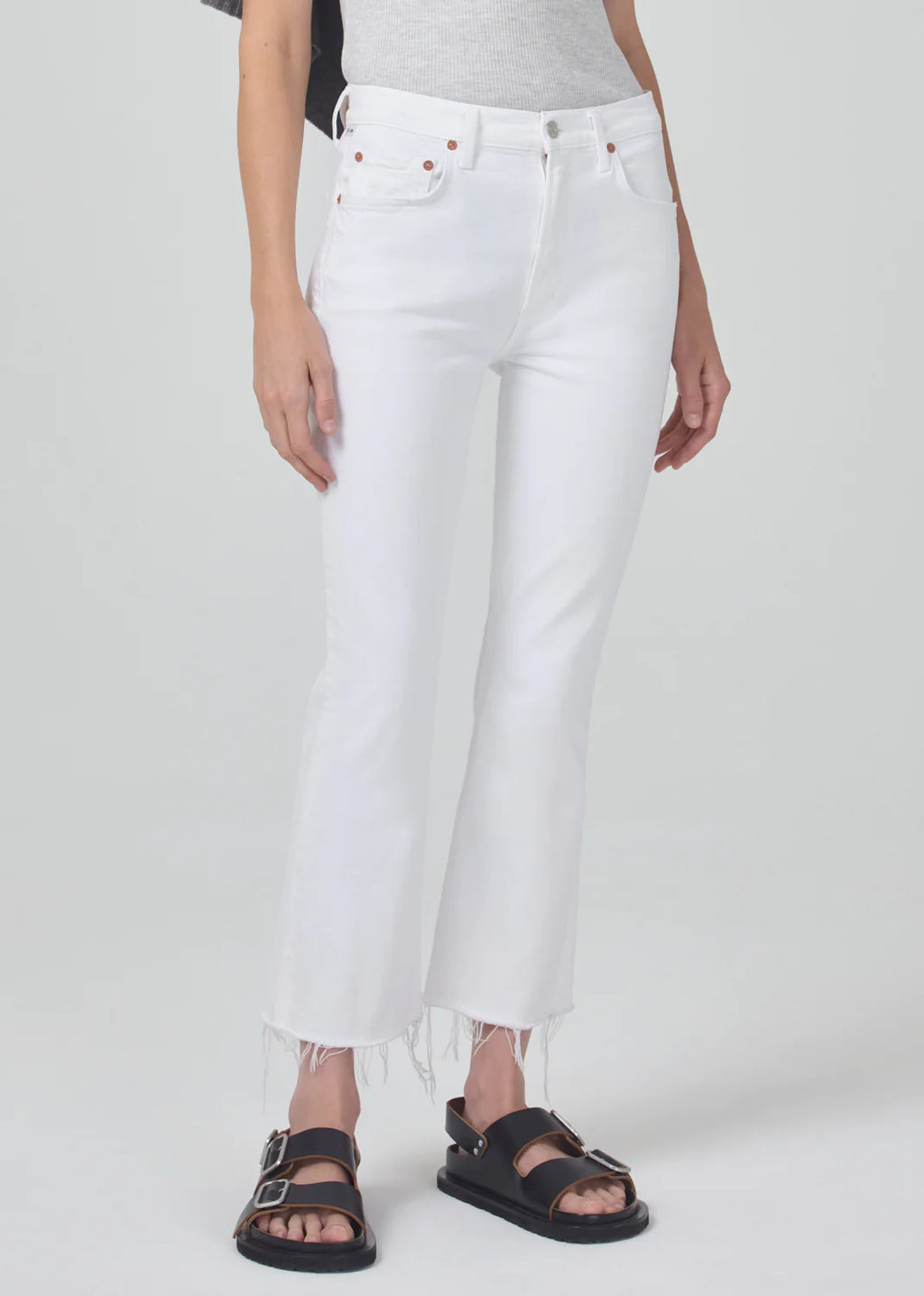 Isola Mid Rise Cropped Boot- Mayfair – Monkee's of Ridgeland